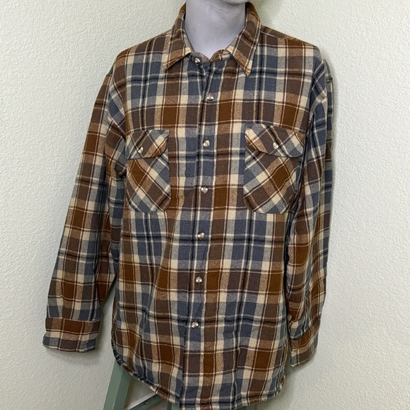 High Sierra | Jackets & Coats | Vintage High Sierra Quilted Plaid Barn ...